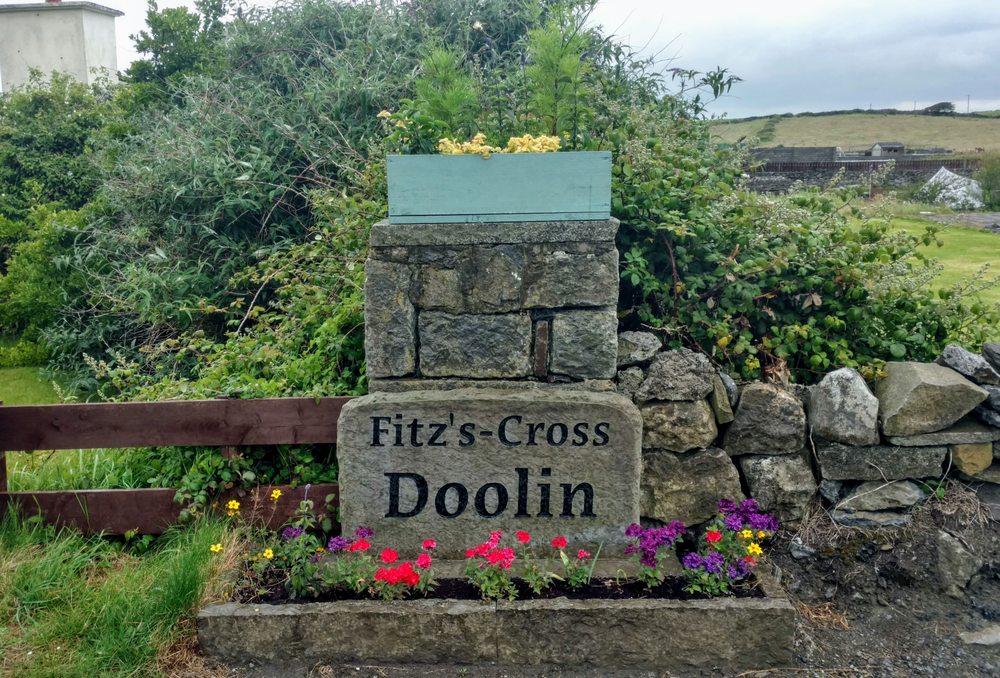 FITZPATRICK’S TRADITIONAL BAR - Fitz Cross, Doolin, Co. Clare, Republic ...