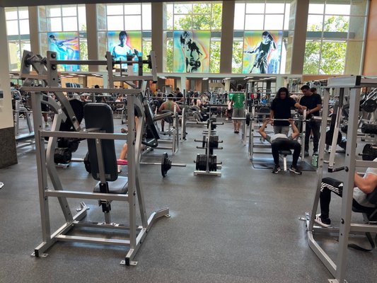 LA FITNESS - Updated December 2025 - 39 Photos & 374 Reviews - 125 N ...