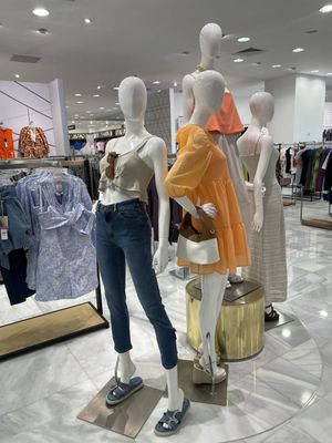 LIVERPOOL - Updated November 2025 - 39 Photos - Calzada López Mateos ...