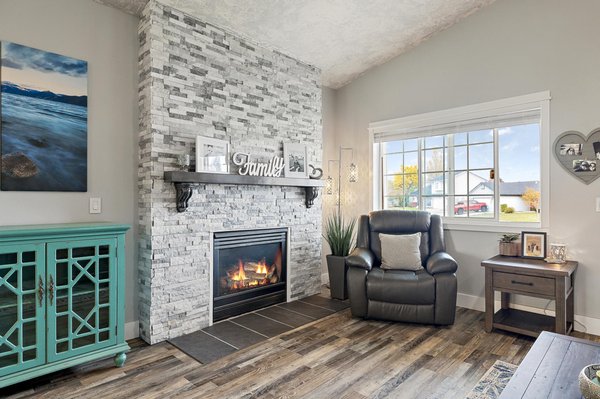 JIM MADER HOMES - Updated October 2024 - 17 Photos - 409 Coeur D Alene ...