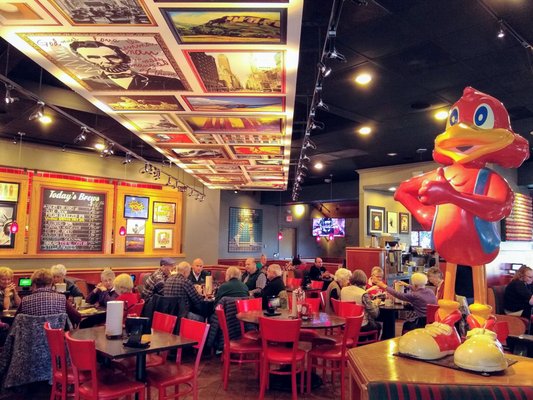 RED ROBIN GOURMET BURGERS AND BREWS - 165 Photos & 238 Reviews - 1221 ...