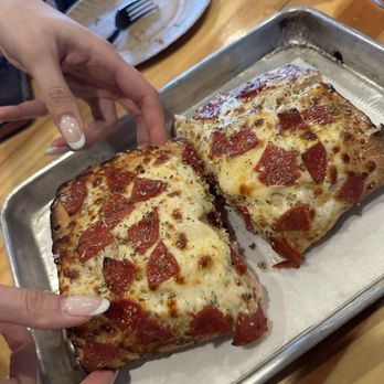 CRUST ISSUES - Updated October 2025 - 80 Photos & 64 Reviews - 60 ...