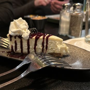 USELESS CREATURES BREWING - Updated October 2025 - 21 Photos & 25 ...