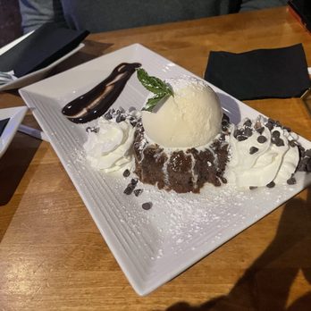 ESTELLA - Updated January 2025 - 205 Photos & 191 Reviews - 49 Temple ...