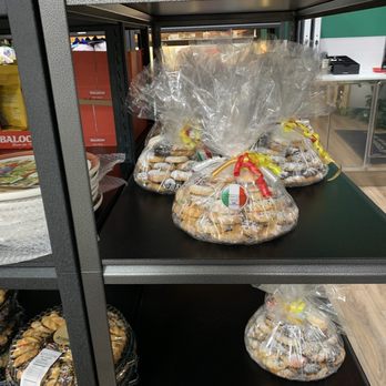 D’AMICO & SONS ITALIAN MARKET & BAKERY - Updated June 2025 - 249 Photos ...