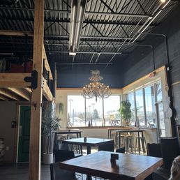 HOP YARD ALE WORKS - Updated July 2025 - 31 Photos & 32 Reviews - 512 W ...