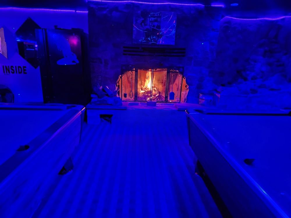 CENTERFOLDS - Updated January 2025 - 11 Photos & 20 Reviews - 15430 ...