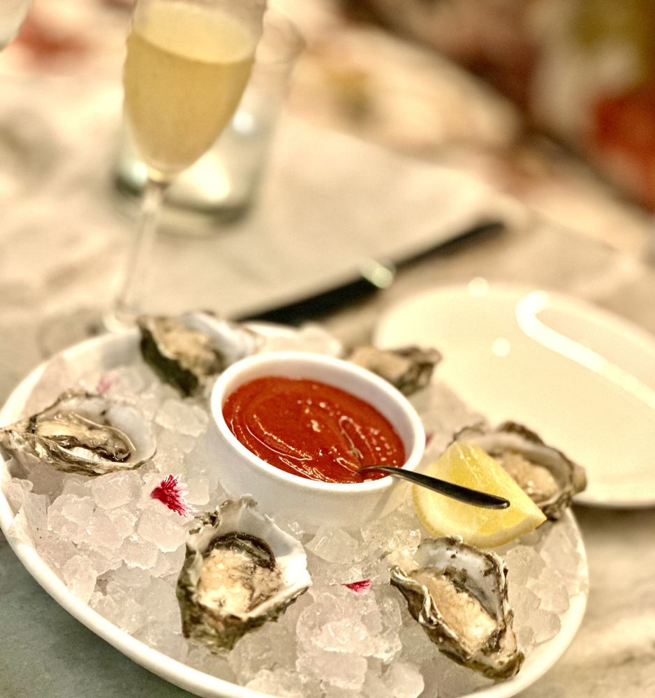 CINO - Updated July 2024 - 1061 Photos & 187 Reviews - 987 Queen St ...