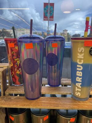 VONS - Updated December 2024 - 141 Photos & 229 Reviews - 301 N Pass ...