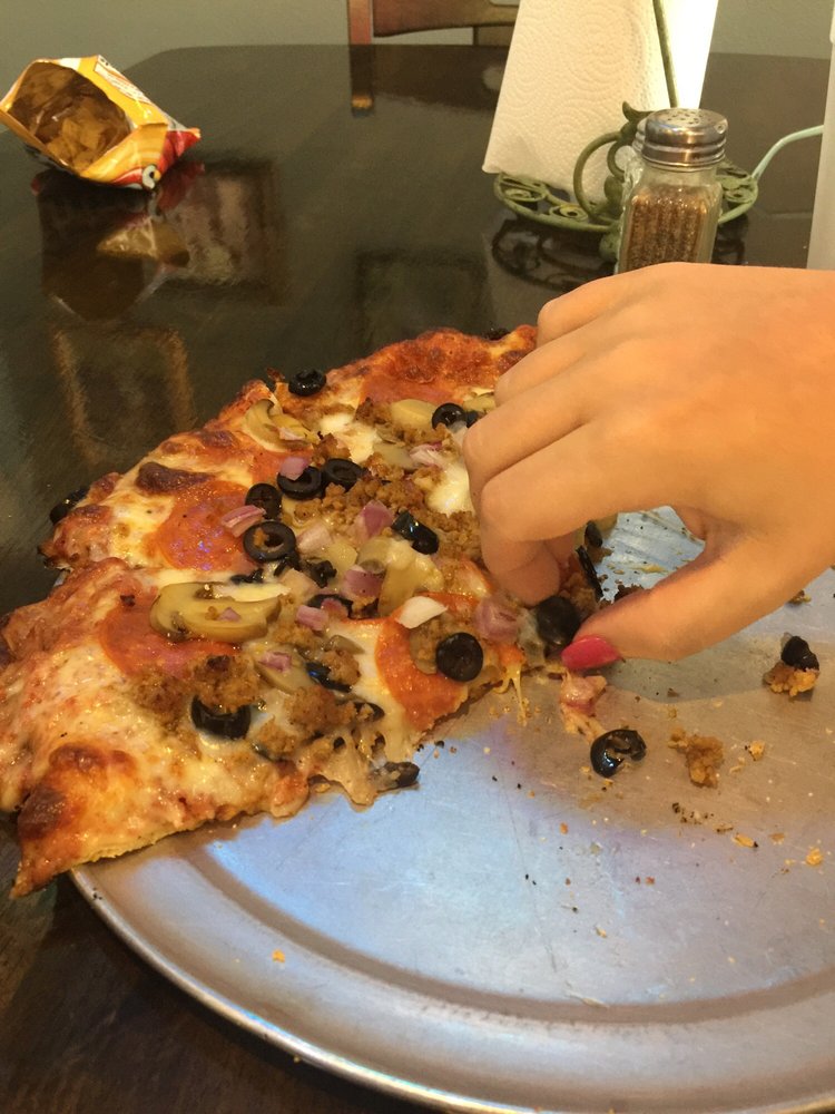 SOUTHERN’S PIZZA & SPORTS PUB - 37 Photos & 93 Reviews UPDATED 2022 ...