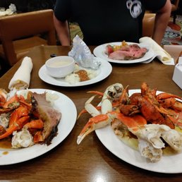 TOUCAN CHARLIE’S BUFFET & GRILLE - Updated April 2024 - 2841 Photos ...