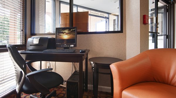 BEST WESTERN EXECUTIVE INN - Updated July 2025 - 78 Photos & 10 Reviews ...