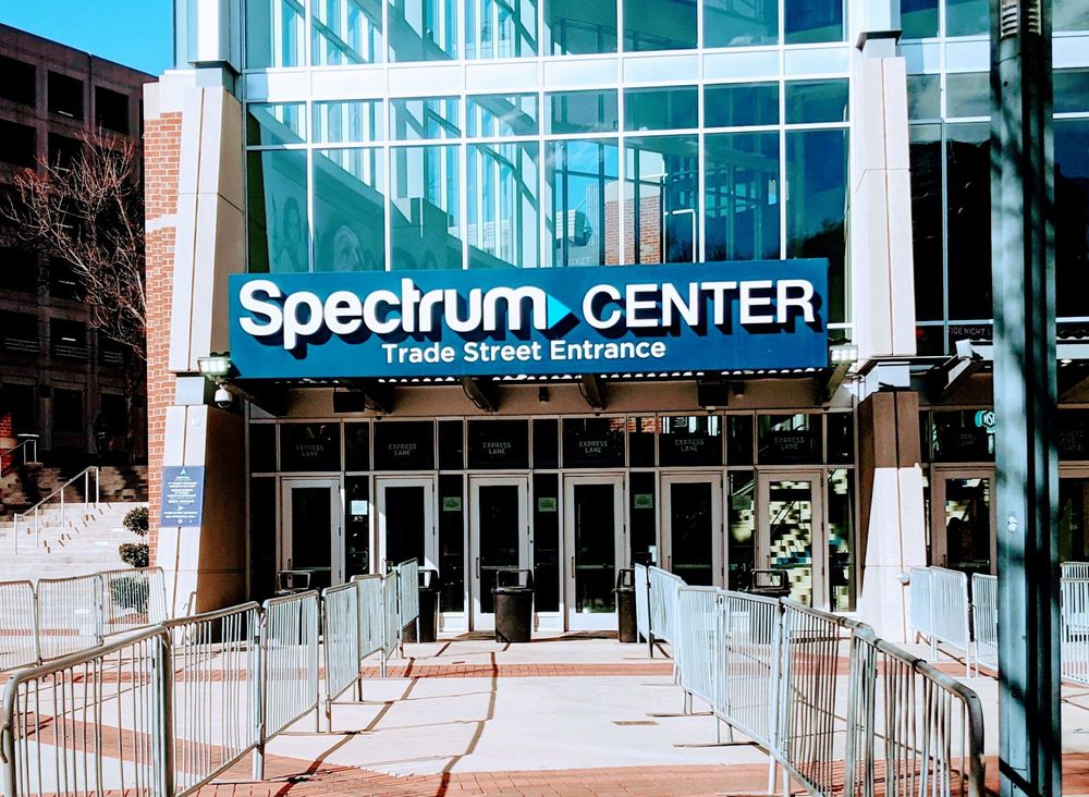 SPECTRUM CENTER - 674 Photos & 239 Reviews - 333 East Trade St ...