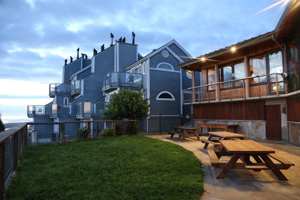 HOTEL BREAKERS - 146 Photos & 125 Reviews - 39300 S Hwy 1, Gualala ...