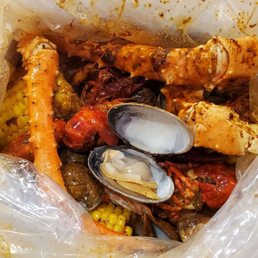 THE CRAB BAY - Updated December 2025 - 988 Photos & 576 Reviews - 3210 ...