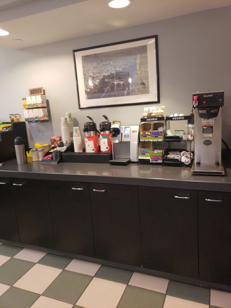 Simmer Cafe Monarch, Atlanta | Roadtrippers