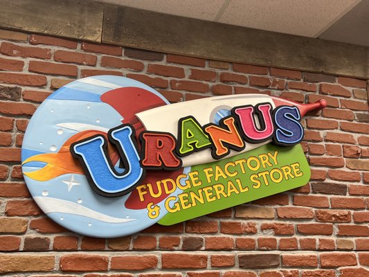URANUS FUDGE - 161 Photos & 34 Reviews - 1423 W 53rd St, Anderson ...