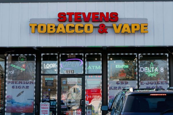 STEVENS TOBACCO - Updated October 2025 - 23 Photos - 1113 South Robert ...
