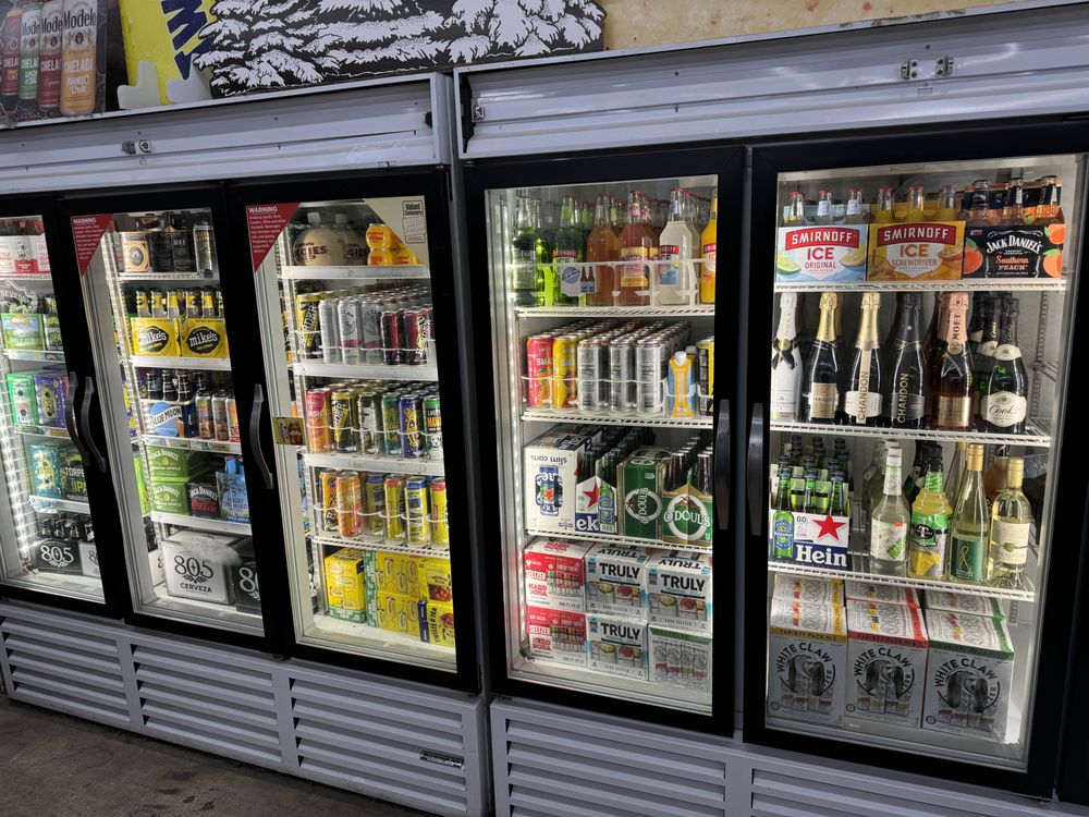 VICTOR MARKET & DELI - Updated January 2026 - 14 Photos - 9035 E ...