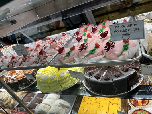 DEVON MARKET - Updated November 2025 - 68 Photos & 270 Reviews - 1440 W ...