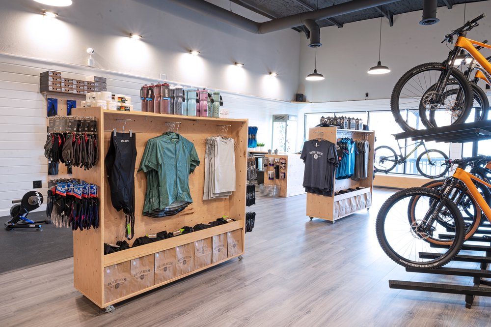 BICYCLE HOUSE - Updated December 2025 - 16 Photos & 19 Reviews - 6318 ...