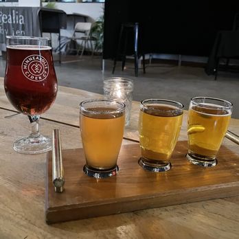 MINNEAPOLIS CIDER COMPANY - Updated December 2024 - 145 Photos & 69 ...
