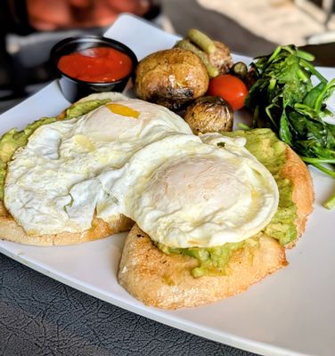 YELLOW BRIX RESTAURANT - Updated October 2025 - 482 Photos & 787 ...