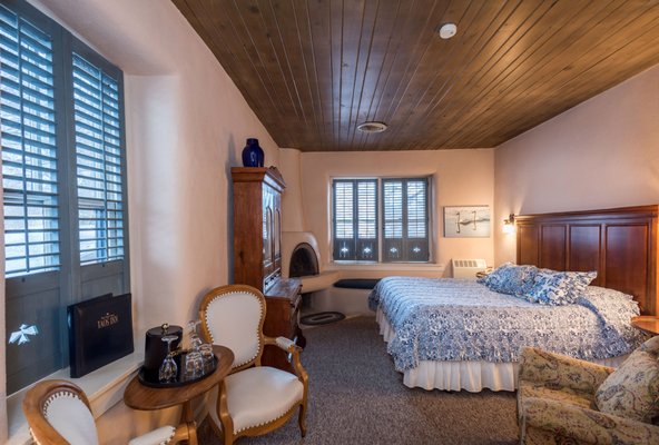 THE HISTORIC TAOS INN - 77 Photos & 111 Reviews - Hotels - 125 Paseo ...