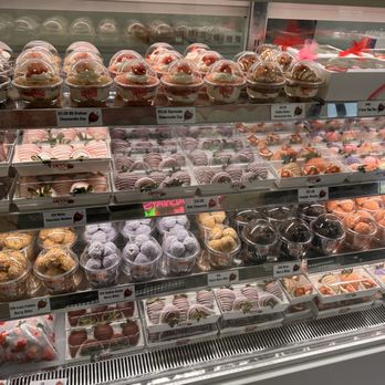 DIPPED BY DEE - Updated March 2025 - 224 Photos & 82 Reviews - 7208 S ...