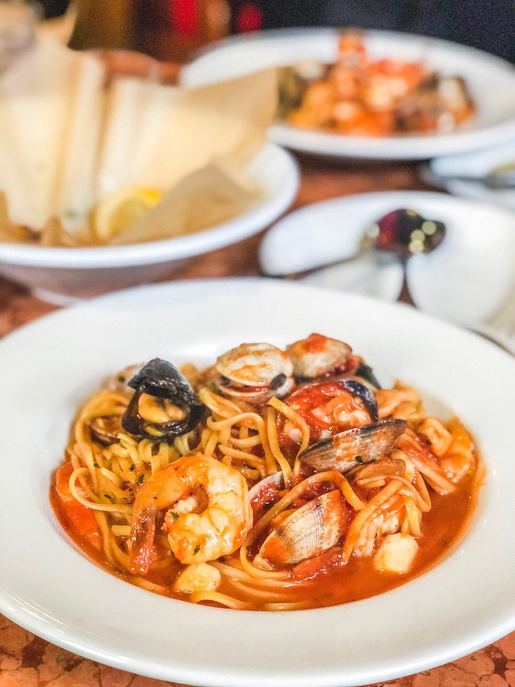 MACCHERONI REPUBLIC - 6552 Photos & 3866 Reviews - 332 S Broadway, Los ...