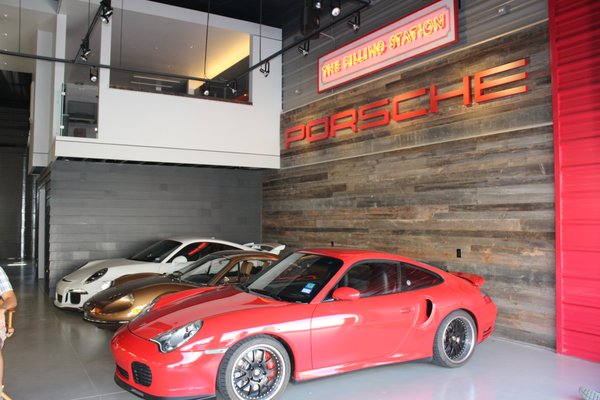 GARAGES OF TEXAS - Updated December 2025 - 20 Photos - 1550 Storey Ln ...