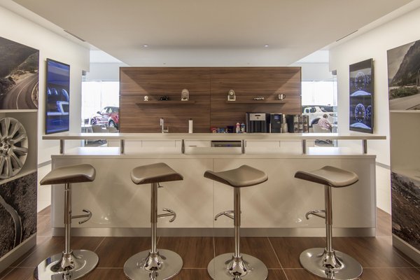 LAND ROVER FLATIRONS - Updated December 2025 - 36 Photos & 85 Reviews ...