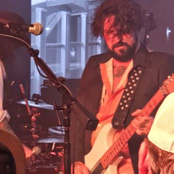 TUKUT LOUNGE - Updated September 2025 - 127 Photos & 24 Reviews - 777 ...