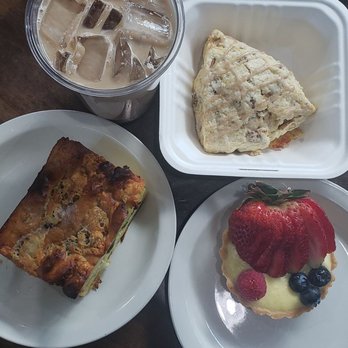 CAFE COLUMBIA - Updated July 2024 - 246 Photos & 78 Reviews - 7 N ...