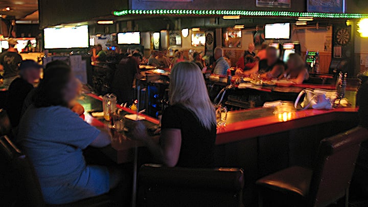 CAMELOT BAR AND GRILL - Updated July 2024 - 22 Photos & 24 Reviews ...