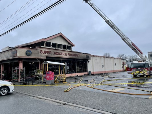 SUPER GROCER - Updated January 2026 - 20 Photos & 55 Reviews - 3651 ...