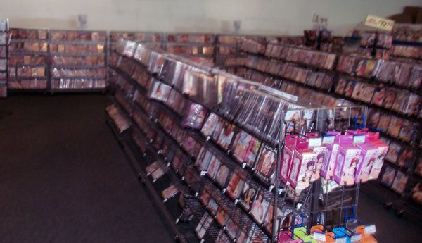 CASTLE MEGASTORE - 153 Photos & 13 Reviews - 11324 E Sprague, Spokane ...