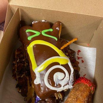 VOODOO DOUGHNUT - Updated April 2025 - 85 Photos & 45 Reviews - 3210 ...