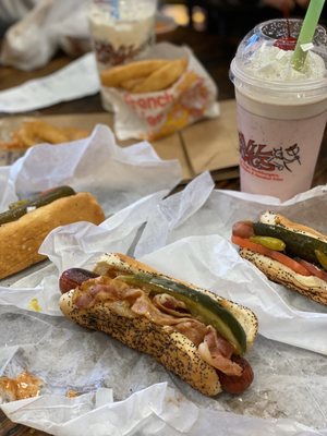 DEVIL DAWGS - SOUTH STATE - 979 Photos & 882 Reviews - 767 S State St ...