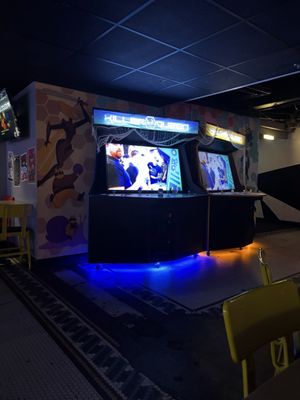 QUARTERS ARCADE BAR - Updated December 2025 - 107 Photos & 135 Reviews ...