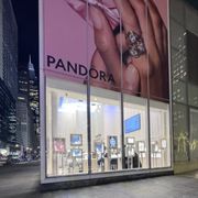 PANDORA TIMES SQUARE - Updated September 2025 - 43 Photos & 38 Reviews ...