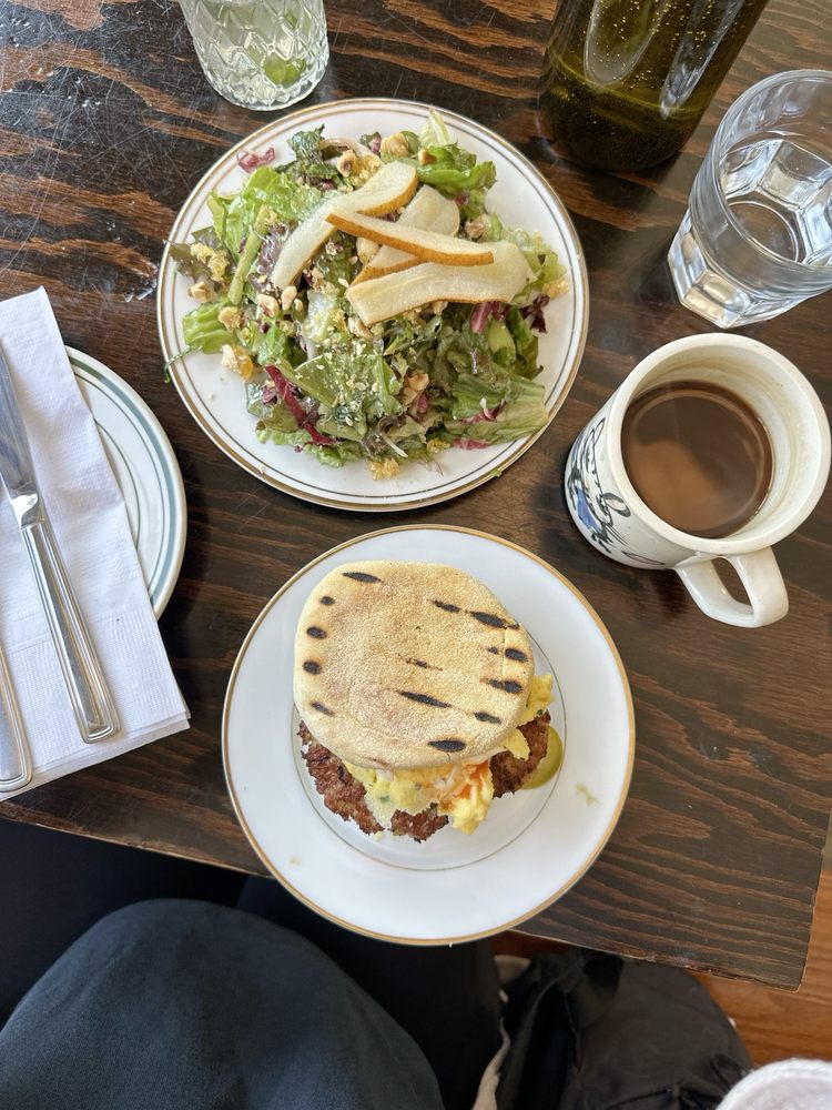 DAISY MAY’S - Updated June 2026 - 13 Photos - 968 Bathurst Street ...