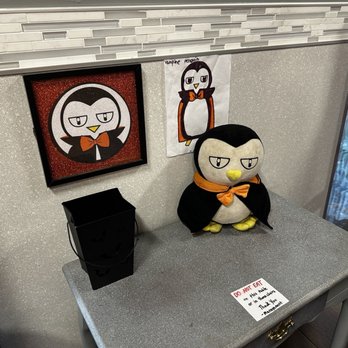 VAMPIRE PENGUIN - Updated January 2025 - 306 Photos & 135 Reviews ...