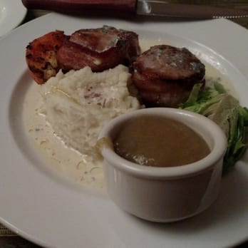 GRILL 125-RADISSON HOTEL CORNING - Updated May 2025 - 50 Photos & 39 ...