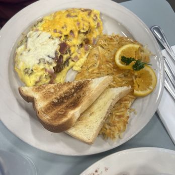 PEG’S GLORIFIED HAM N EGGS - Updated June 2024 - 536 Photos & 580 ...