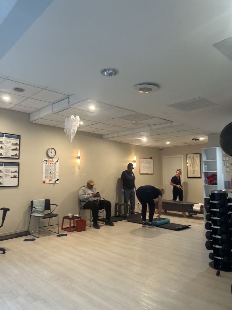 PEAK PERFORMANCE HEALTH CARE - Updated July 2025 - 31 Reviews - 1749 N Wells St, Chicago ...
