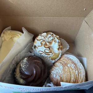 BISCOTTI CAFE & PASTRY SHOP - 98 Photos & 114 Reviews - 741 N Salina St ...