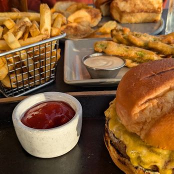 SIX SEVEN RESTAURANT - Updated February 2025 - 2165 Photos & 1338 ...