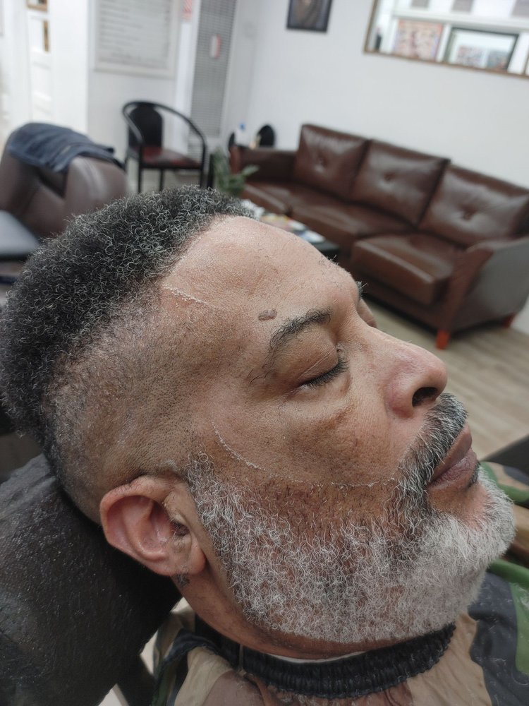 MAGIC FINGERS BARBERSHOP - Updated May 2025 - 11 Photos - 9321 S ...