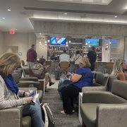 DELTA SKY CLUB - 275 Photos & 204 Reviews - 1 Detroit Metro Airport ...